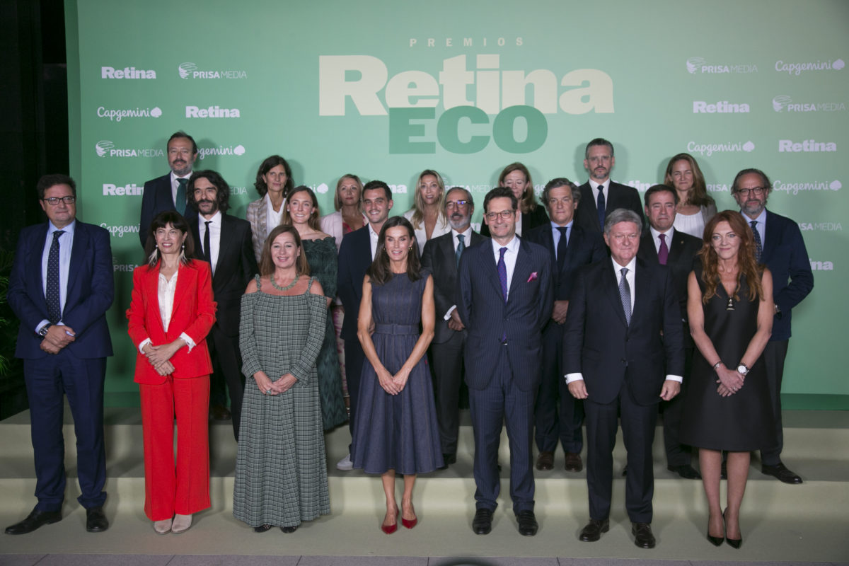 Su Majestad la Reina Letizia entrega a CIMICO el Premio Retina ECO en ...